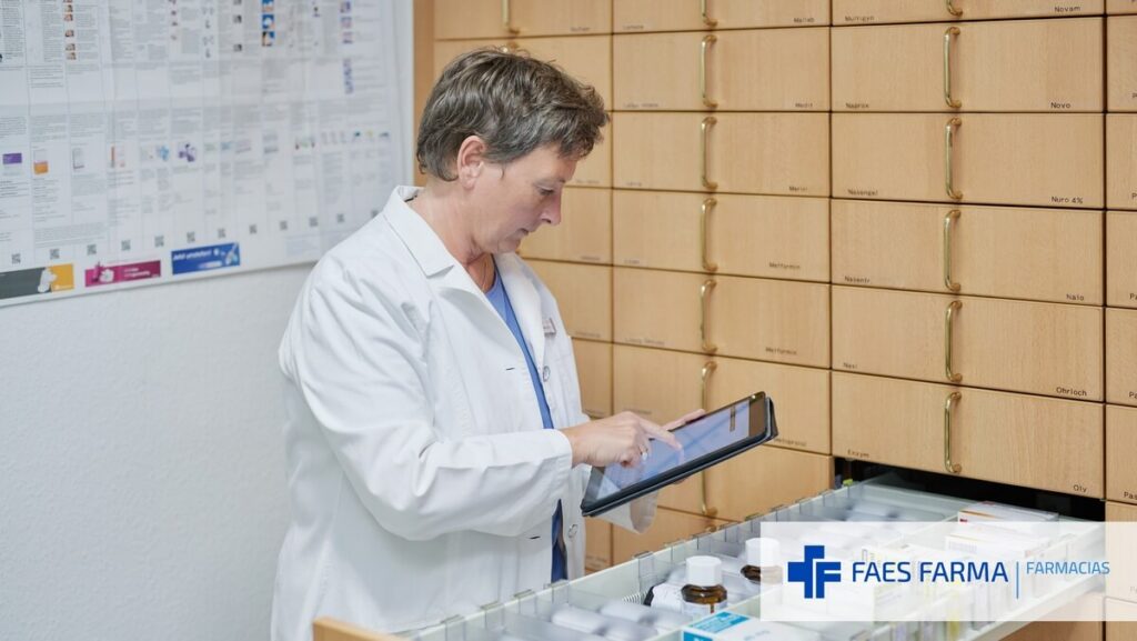 ¿Cómo definir stocks máximos y mínimos en farmacia?